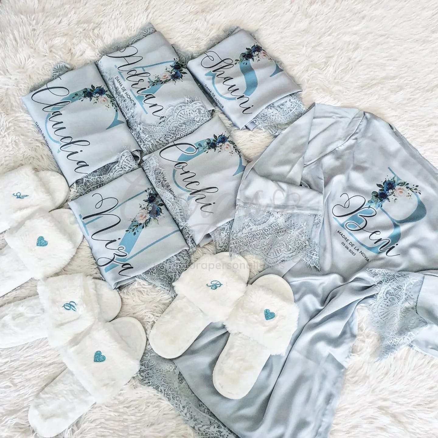 Batas encaje azul celeste, batas damas de honor, batas boda